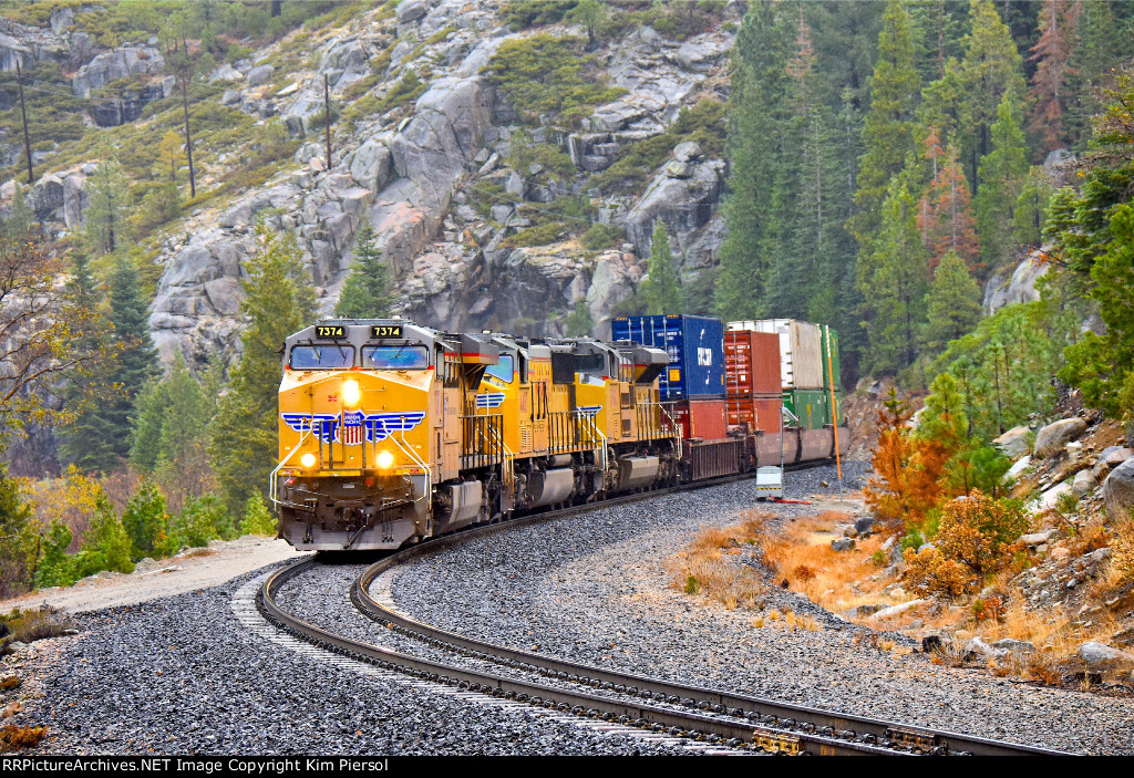 UP 7374 WB UP Roseville (Donner Pass) Sub.